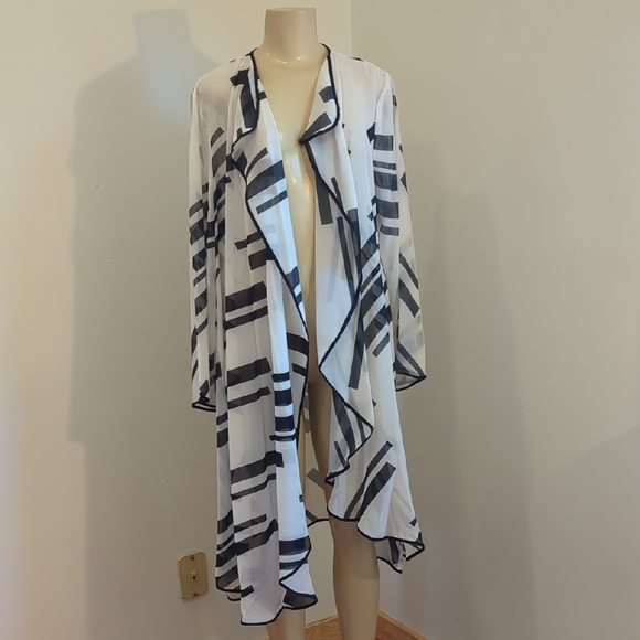 Ashro | Other | Stylish Sheer Black And White Duster | Poshmark
